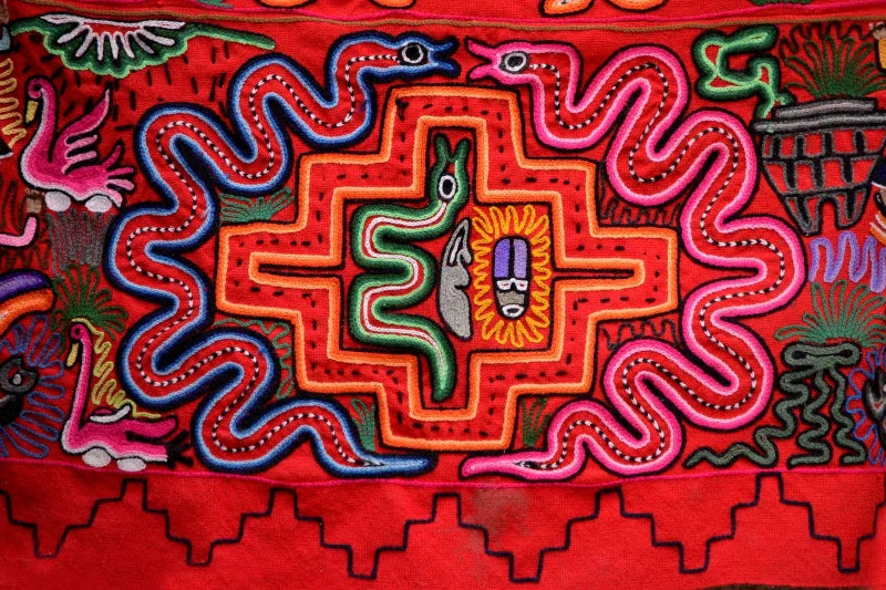 Sacred Textiles of the Andes: Stories, Symbols, and Meaning – Arms of Andes